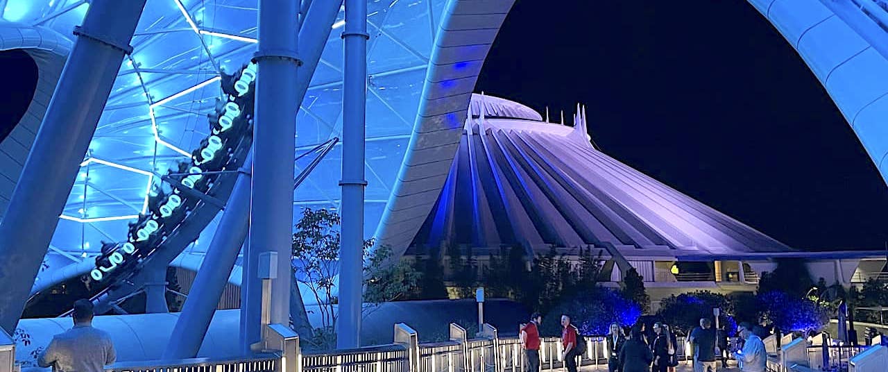 TRON Lightcycle Run Or Space Mountain? | Theme-Park.org