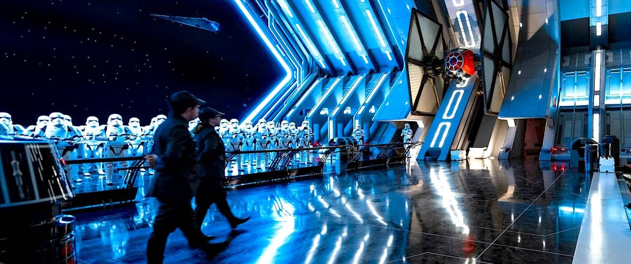 Skipping The Line Should Not Mean Skipping The Show | Theme-Park.org