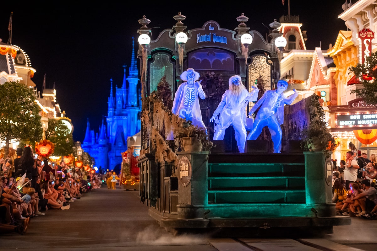 Disney World Closures, Cancellations & Impacts For Hurricane Helene ...