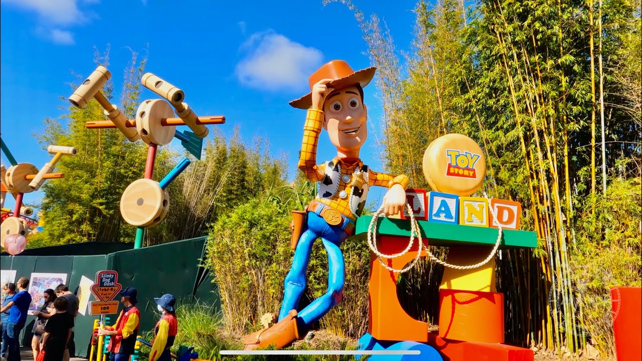 Toy Story Land Morning Walkthrough At Disney’s Hollywood Studios | Walt ...