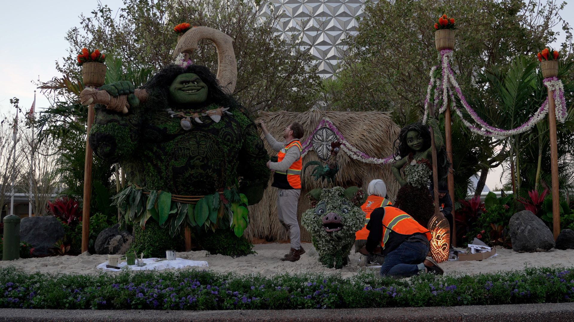 30 Years Of Innovation: Topiaries At EPCOT International Flower ...