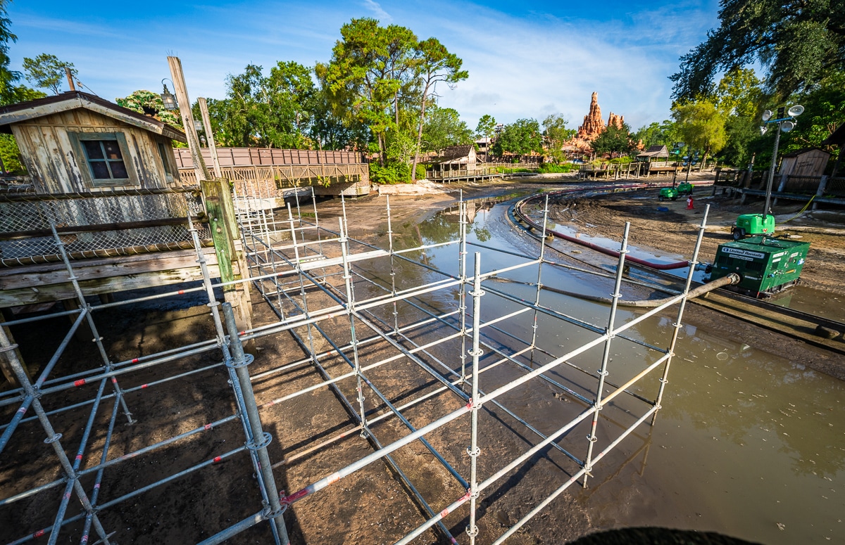 Scaffolding Rises In Riverbed Of America As Piston Peak Prep ...
